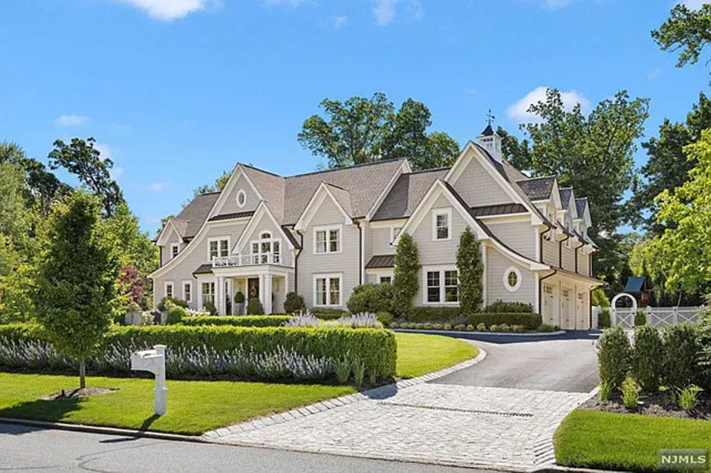 721 Orchard Ln, Franklin Lakes, NJ 07417 - LuxQue Media